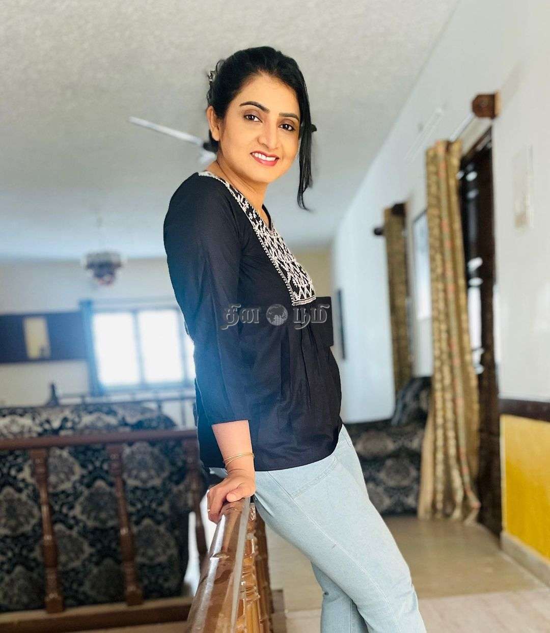 Stylish Look Of Actress Sujitha Dhanush | தின பூமி